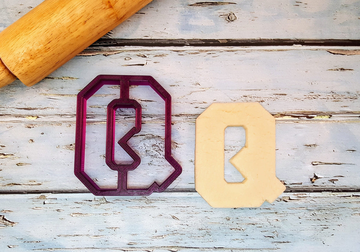 Varsity Letter Q Cookie Cutter – Bobbi's Cutters